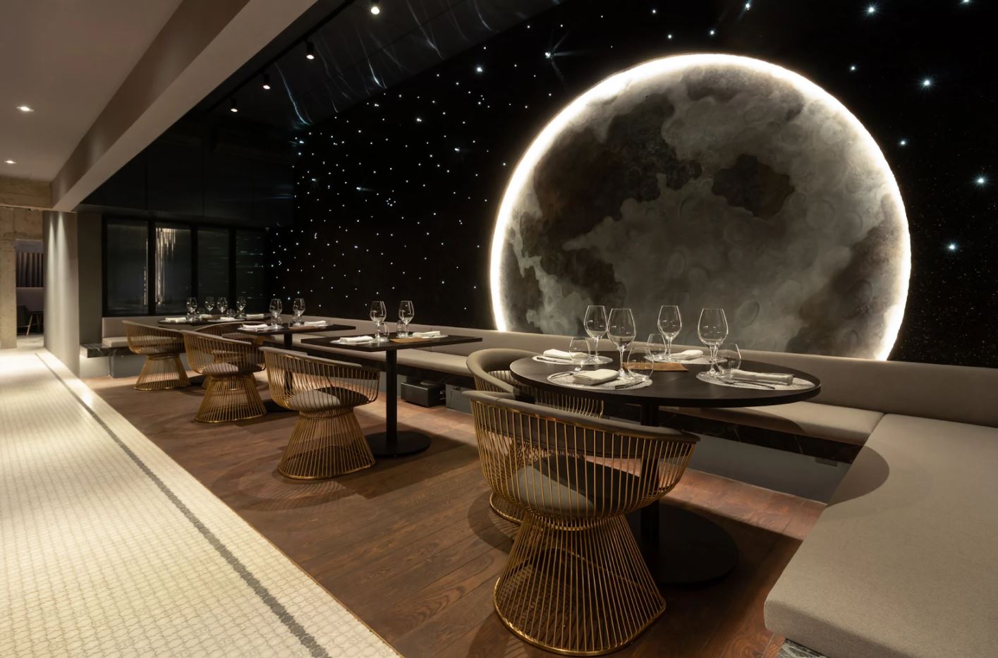 DC Restaurant - By Darren Chin